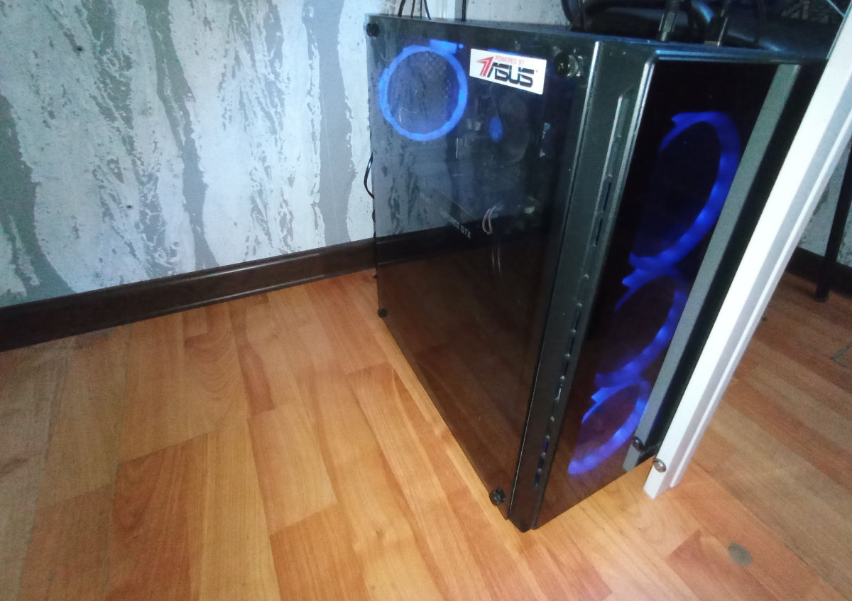 Vând Calculator, unitate+monitor.