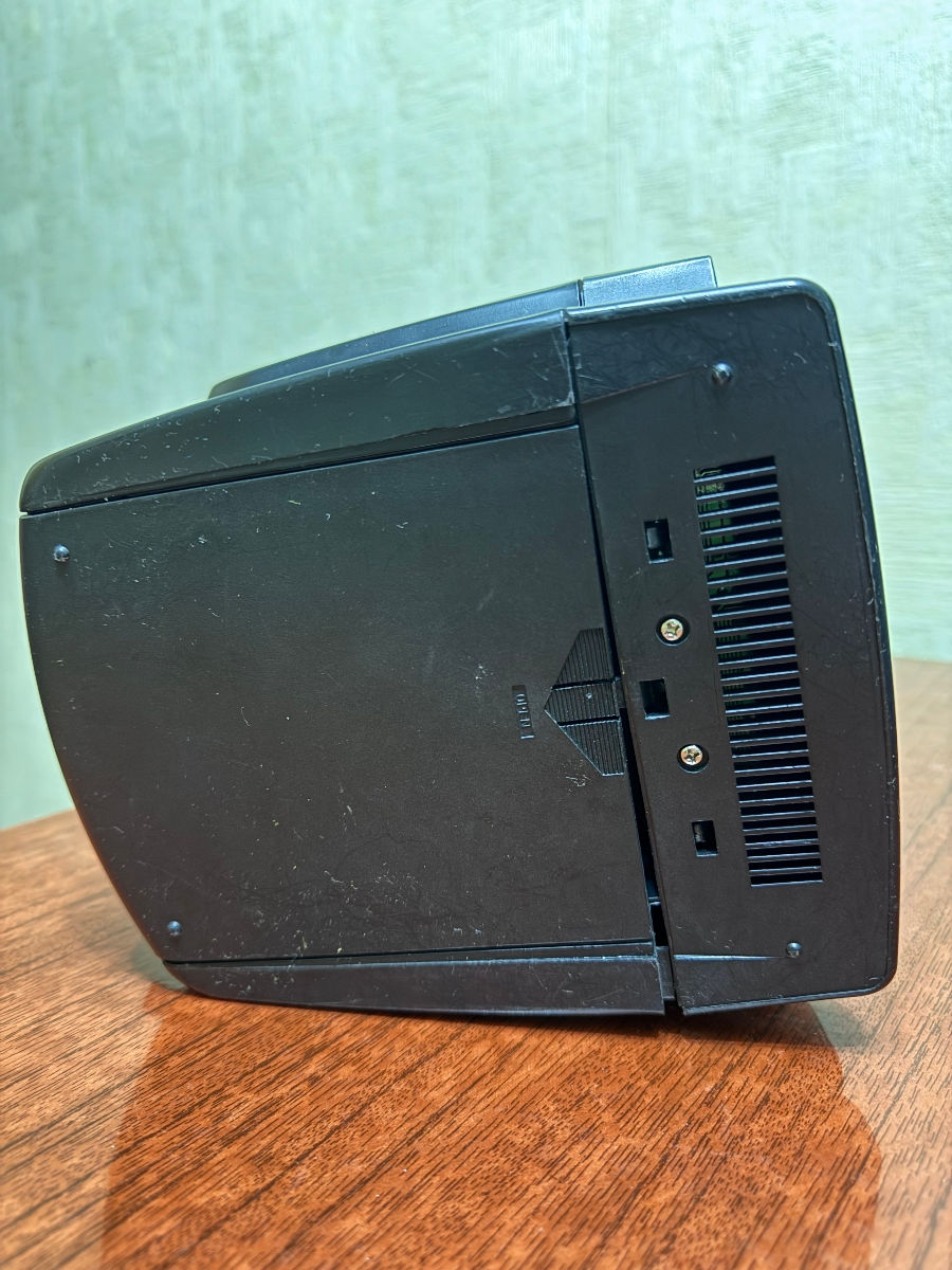 Electra personal black and white TV with radio