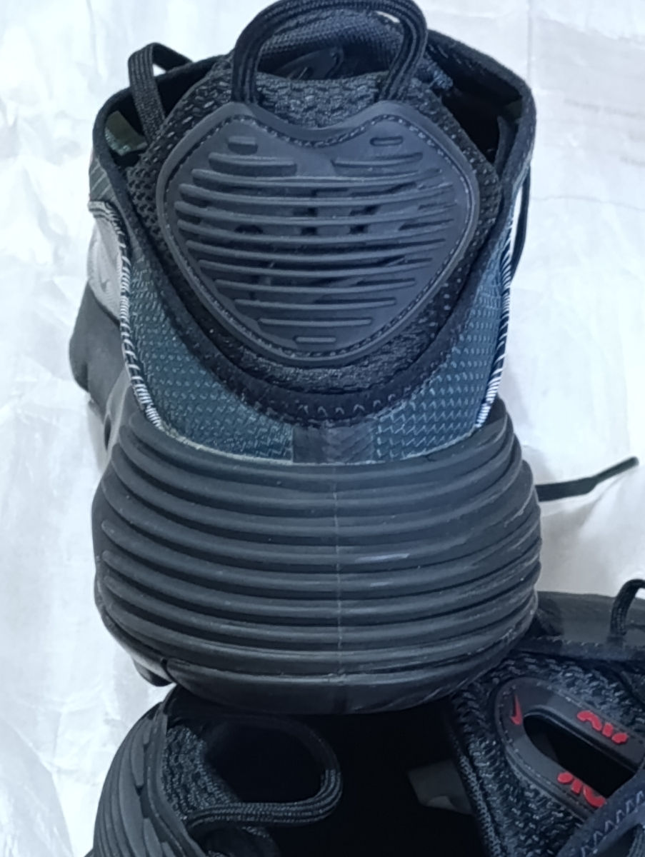 Оригинальные! Новые Nike Air 2090 Реальный размер -45.5. Стелька -30.5 ...