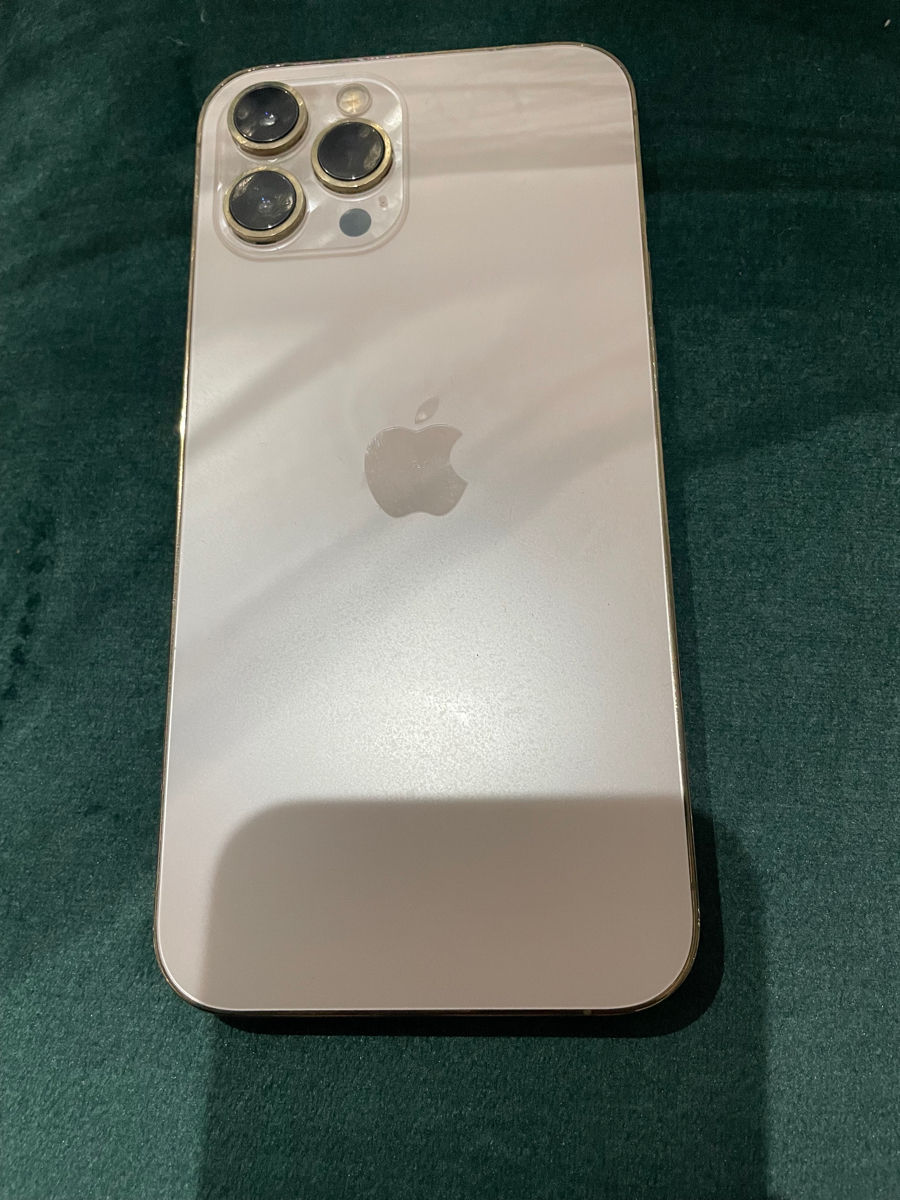 iPhone 12 Pro Max gold