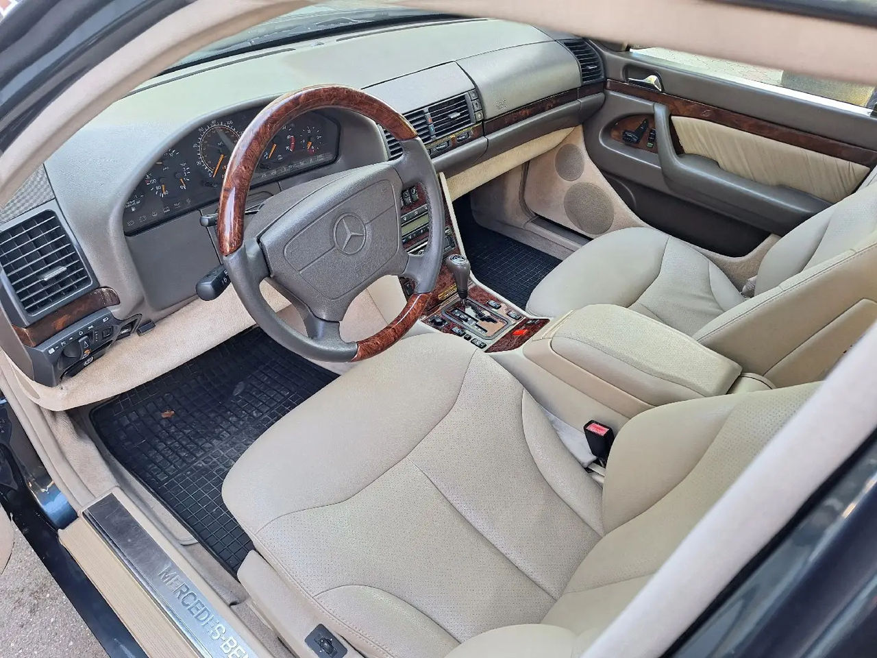 Mercedes S-Class an. 1995 cu rulaj 11111111 km, Gaz / Benzină (propan ...