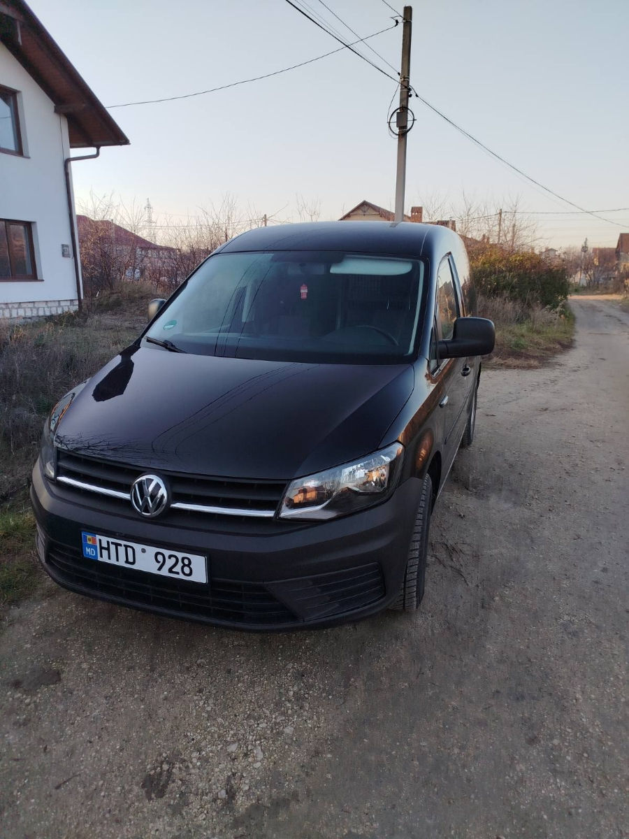 Volkswagen Caddy an. 2016 cu rulaj 137000 km, Diesel, 7700