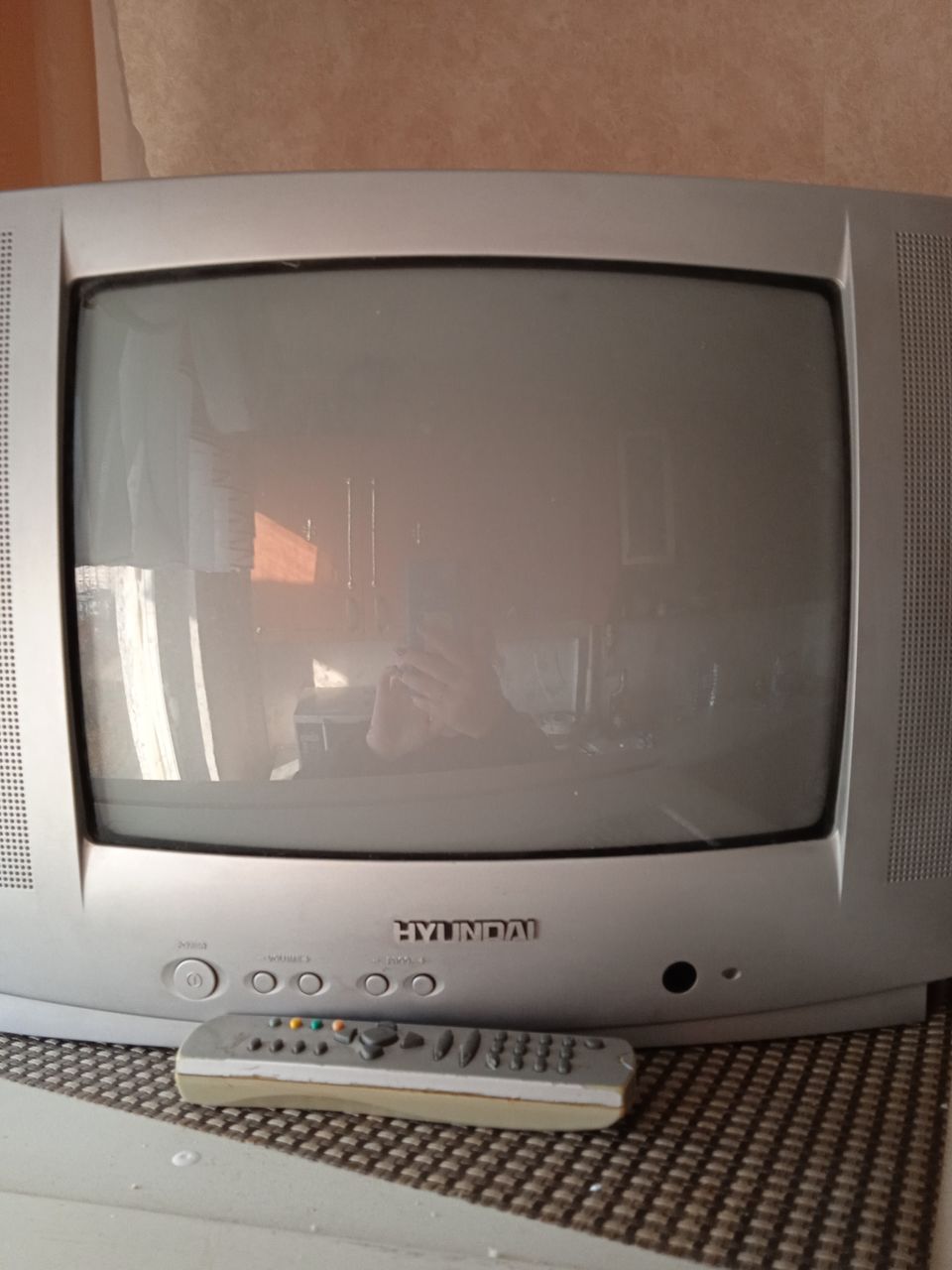 Продам небольшой телевизор