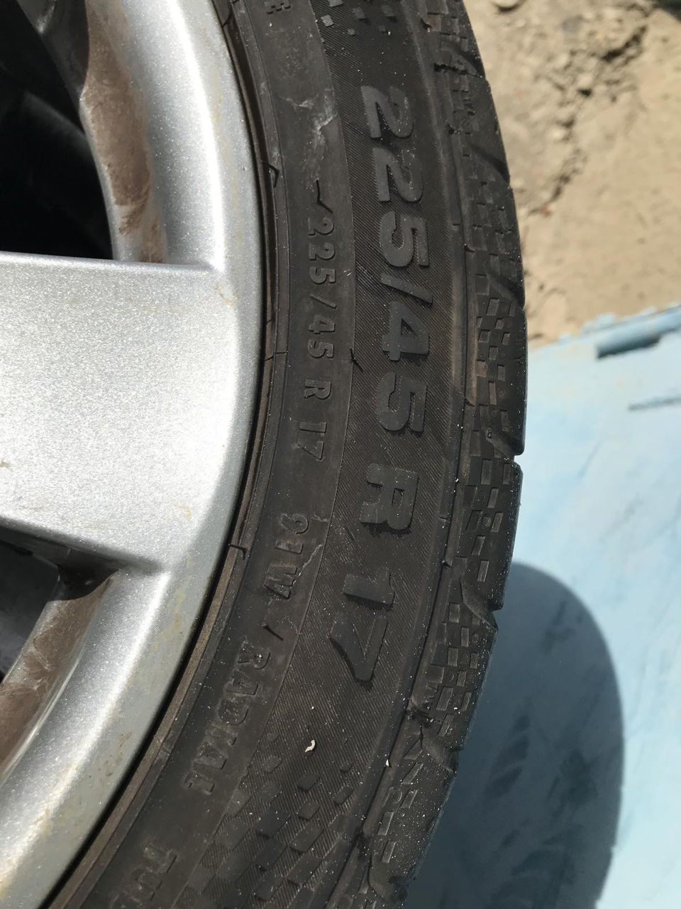 Шины 225/45/17