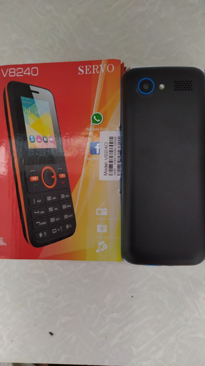 Telefoane simple Efteni noi