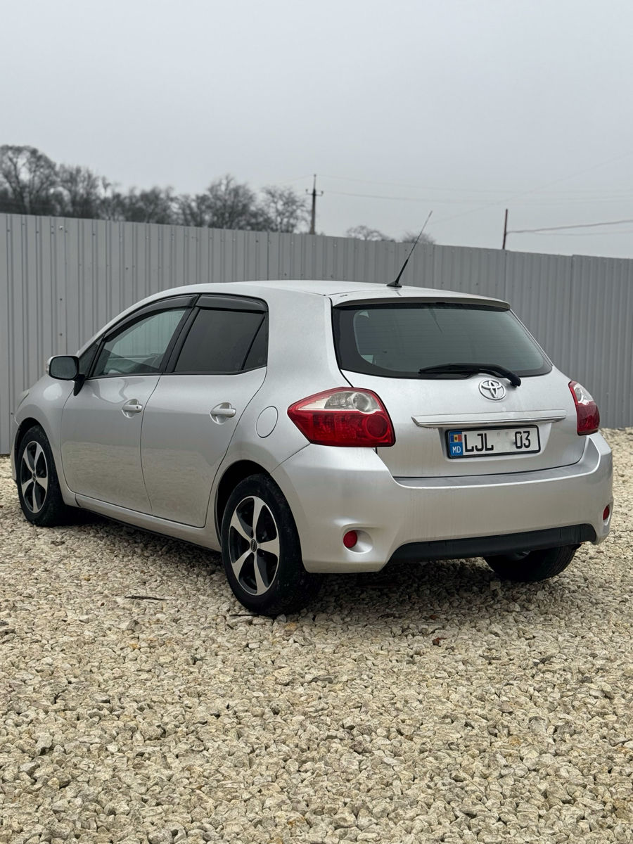 Toyota Auris an. 2010 cu rulaj 170000 km, Diesel, 6400