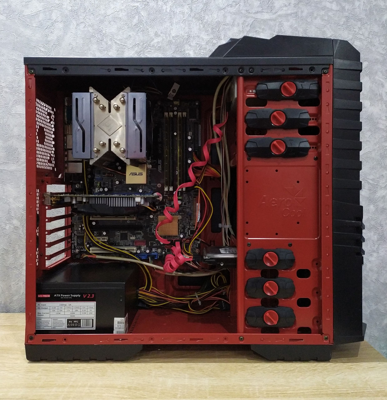 Intel Core2 Duo E8400 3.00GHz, AMD Radeon HD 5670, RAM 4GB, HDD 80GB из ...