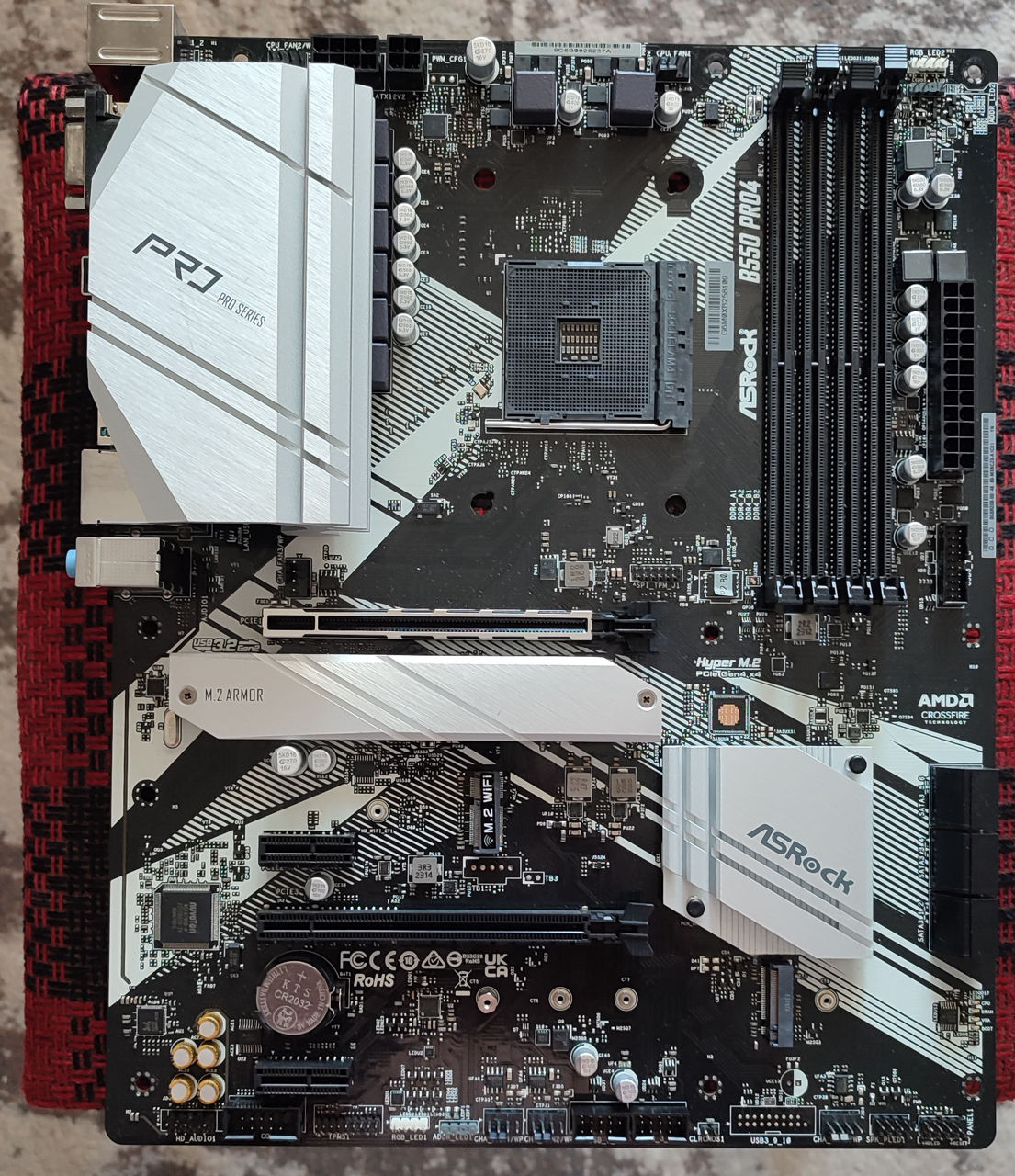 Asrock B550-Pro4 Новая! Бельцы!