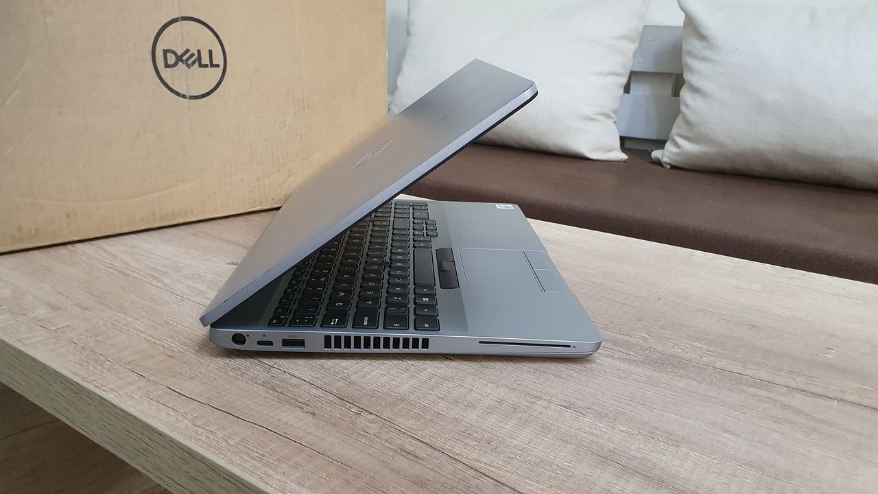 Dell Latitude 5521 (FullHD ips, i5 12x 4.60Ghz, 11Gen, ram 16gb ddr4 ...