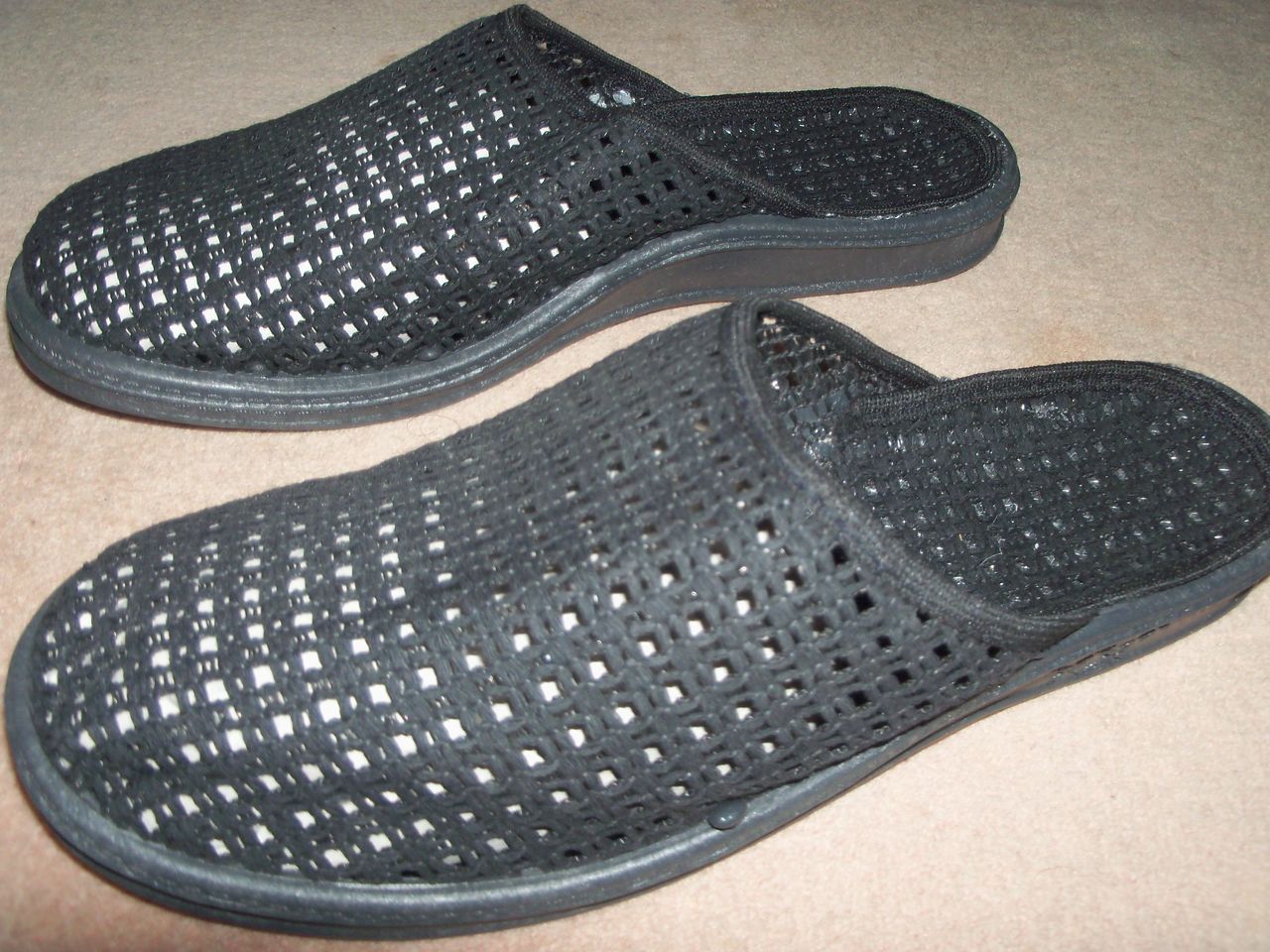 Дешево !!! Тапочки сеточки черные, качественные ( новые в упаковке ...