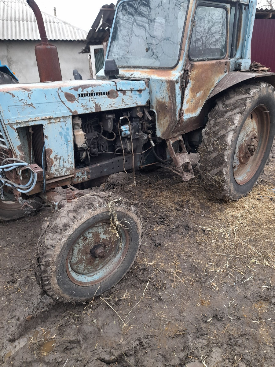 Se vinde tractor mtz 80 cu remorca sii plugg se mai cedeaza