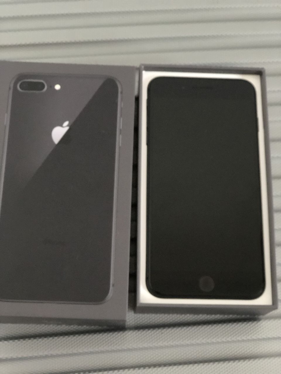 iphone 8 Plus 64 GB Space Gray