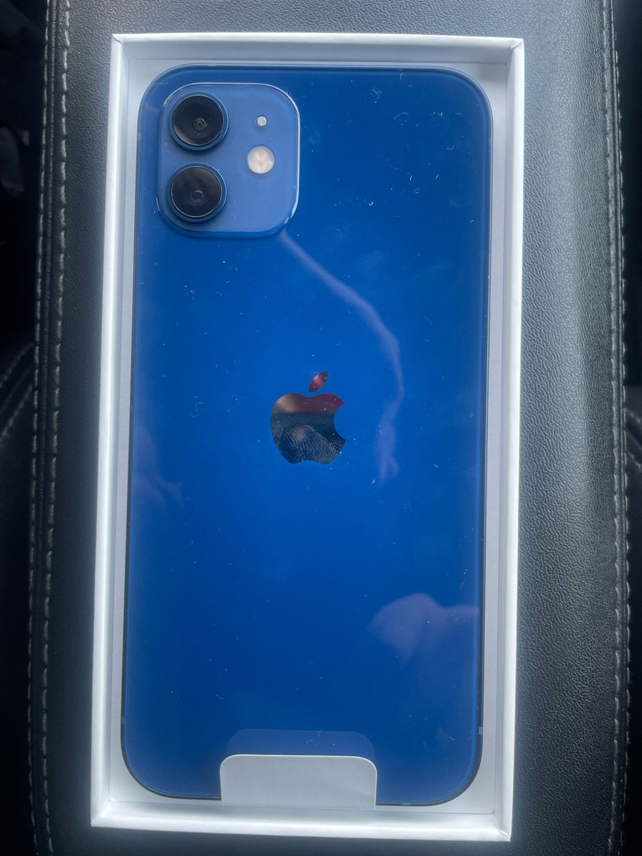 Vind Iphone 12, stare noua