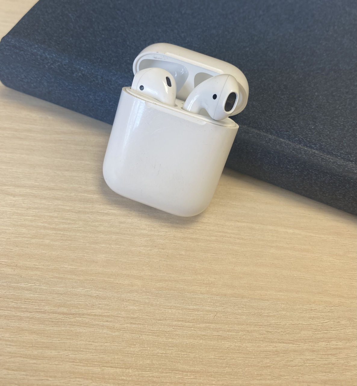 Vind AirPods 2