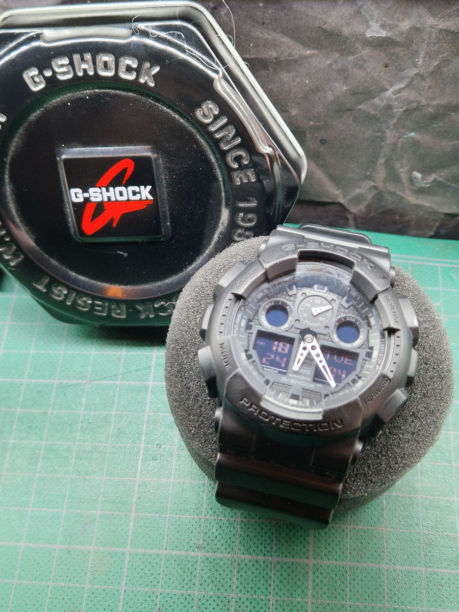 Vând Casio G-Shock (5081) GA-100