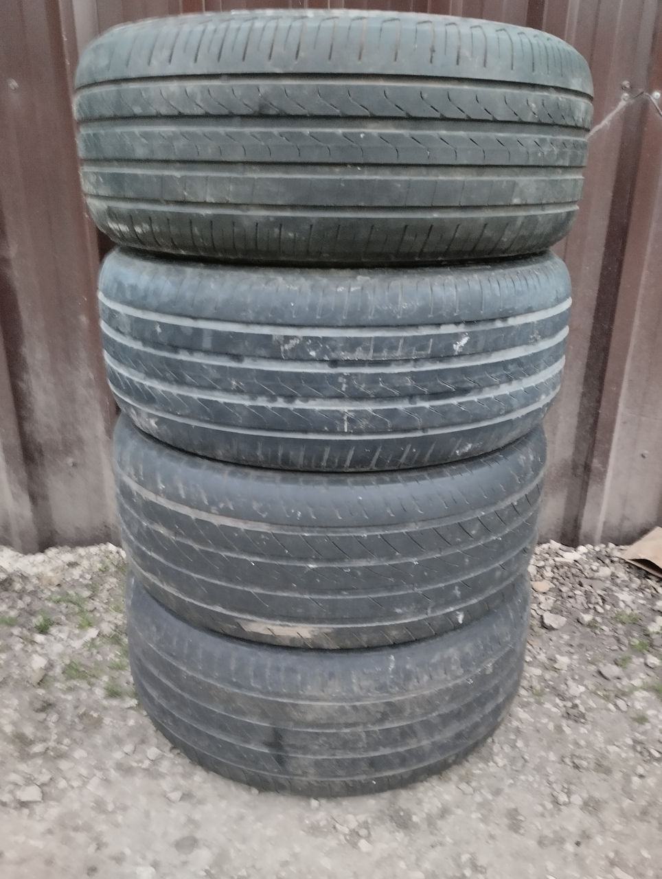 Продам шины Vind scaturi 245/45 R18