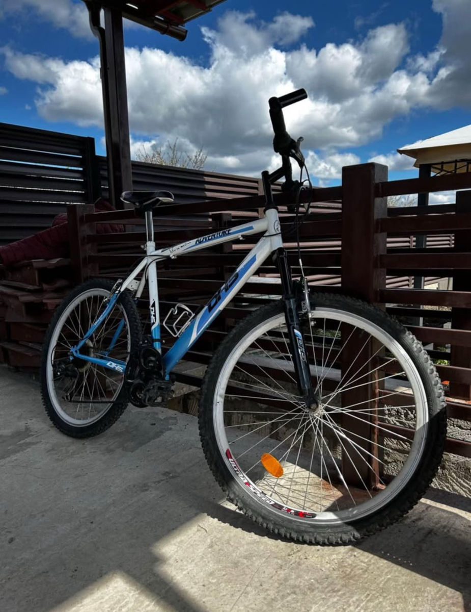 Vând bicicletă DHS 26