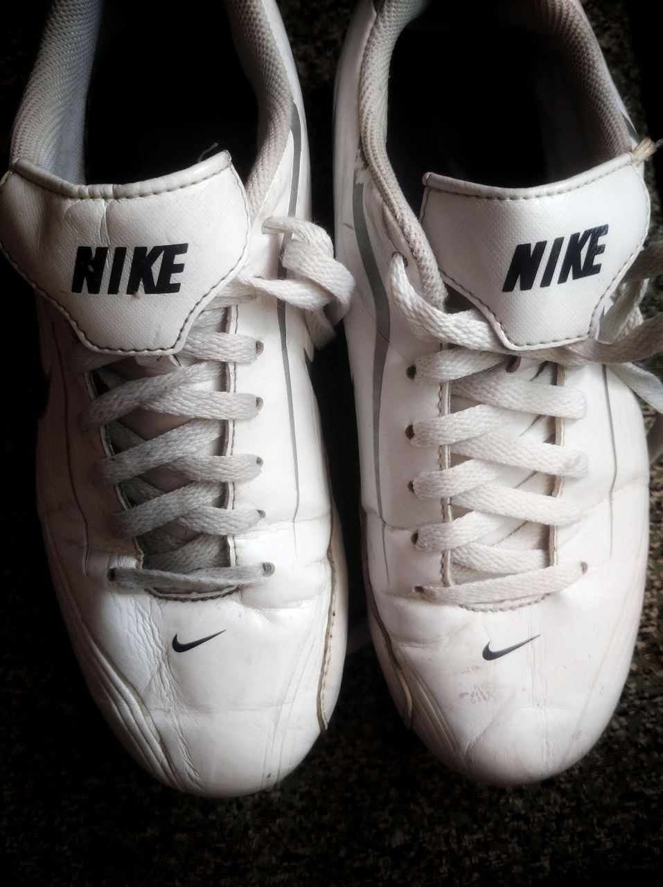 Pereche de Nike-uri pentru fotbal