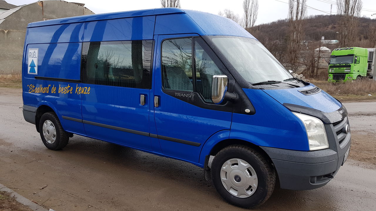 Ford Transit 6 locuri