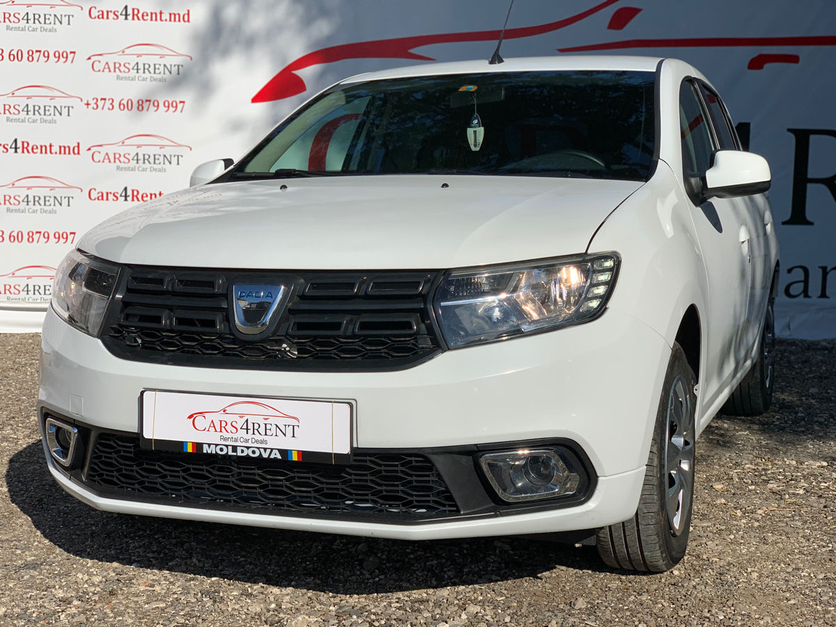 Dacia Sandero de la 300 lei