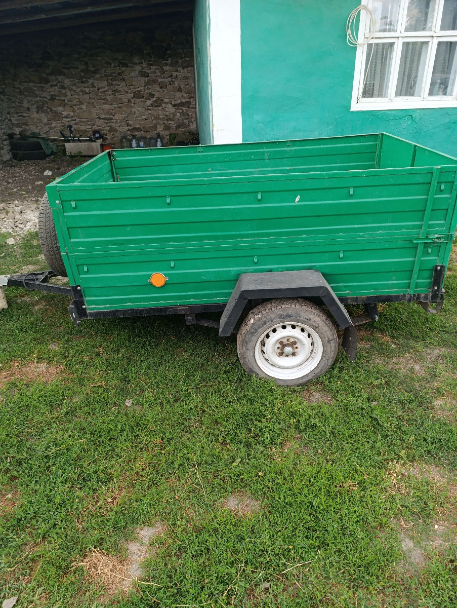 Vind remorca cu acte