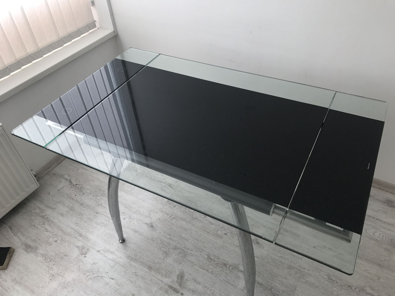Masa din sticla