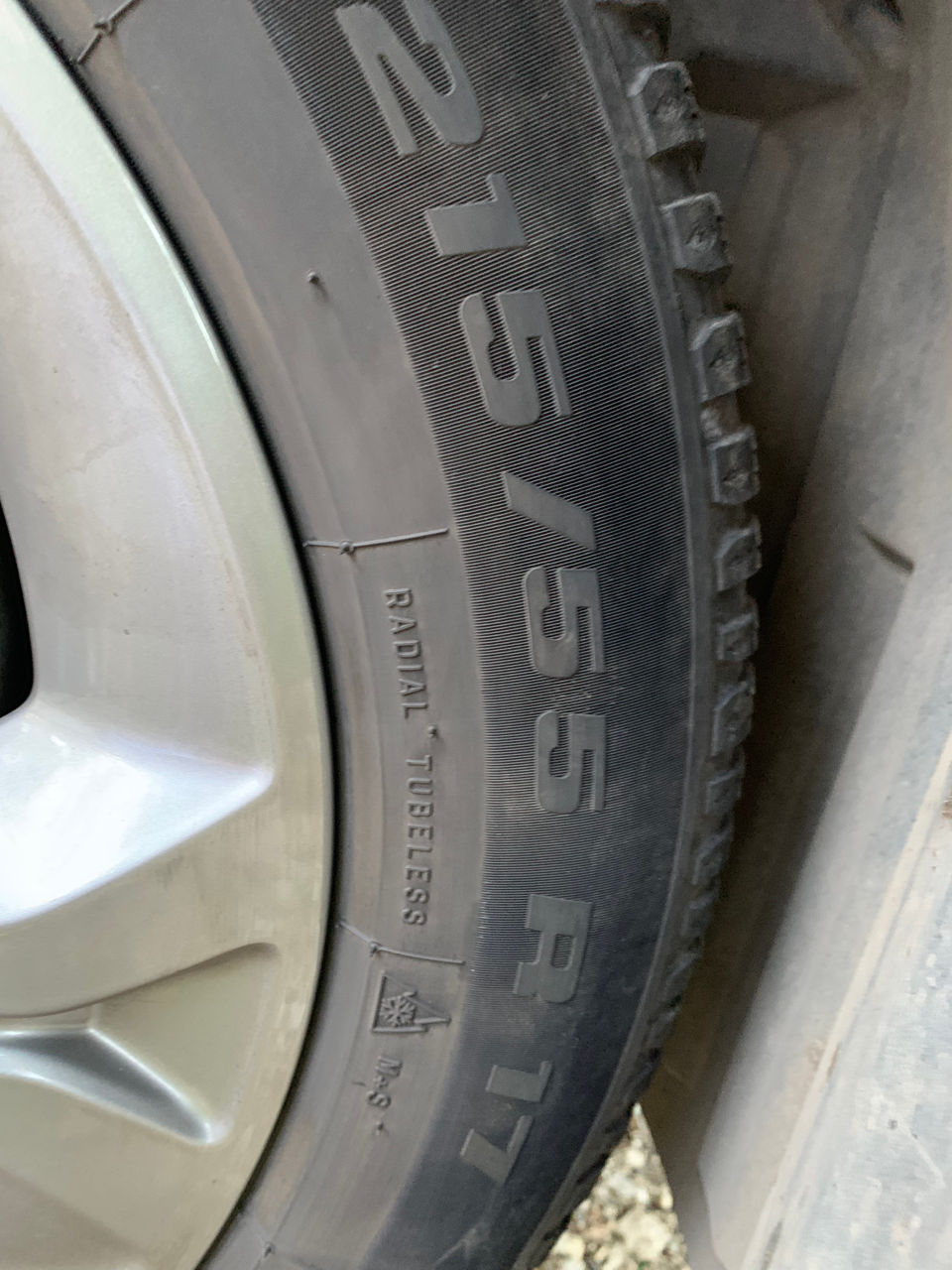 215/55 R17
