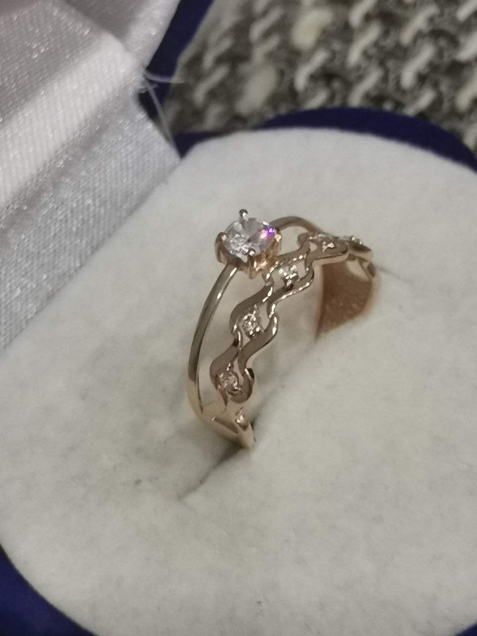 Женское золотое кольцо 585 пробы.Inel din aur 585