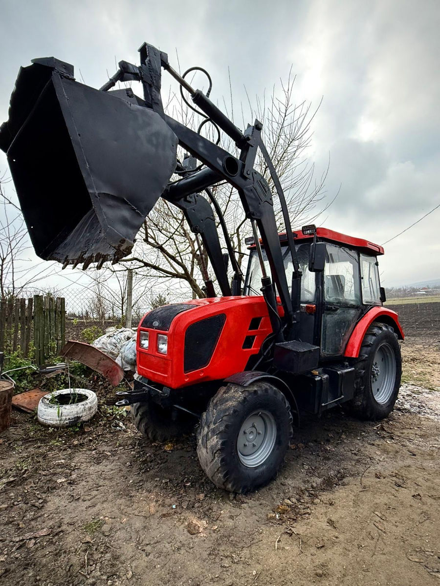 Se vinde tractor în stare foarte bună, cu toate actele în regulă și pregătit pentru orice control.