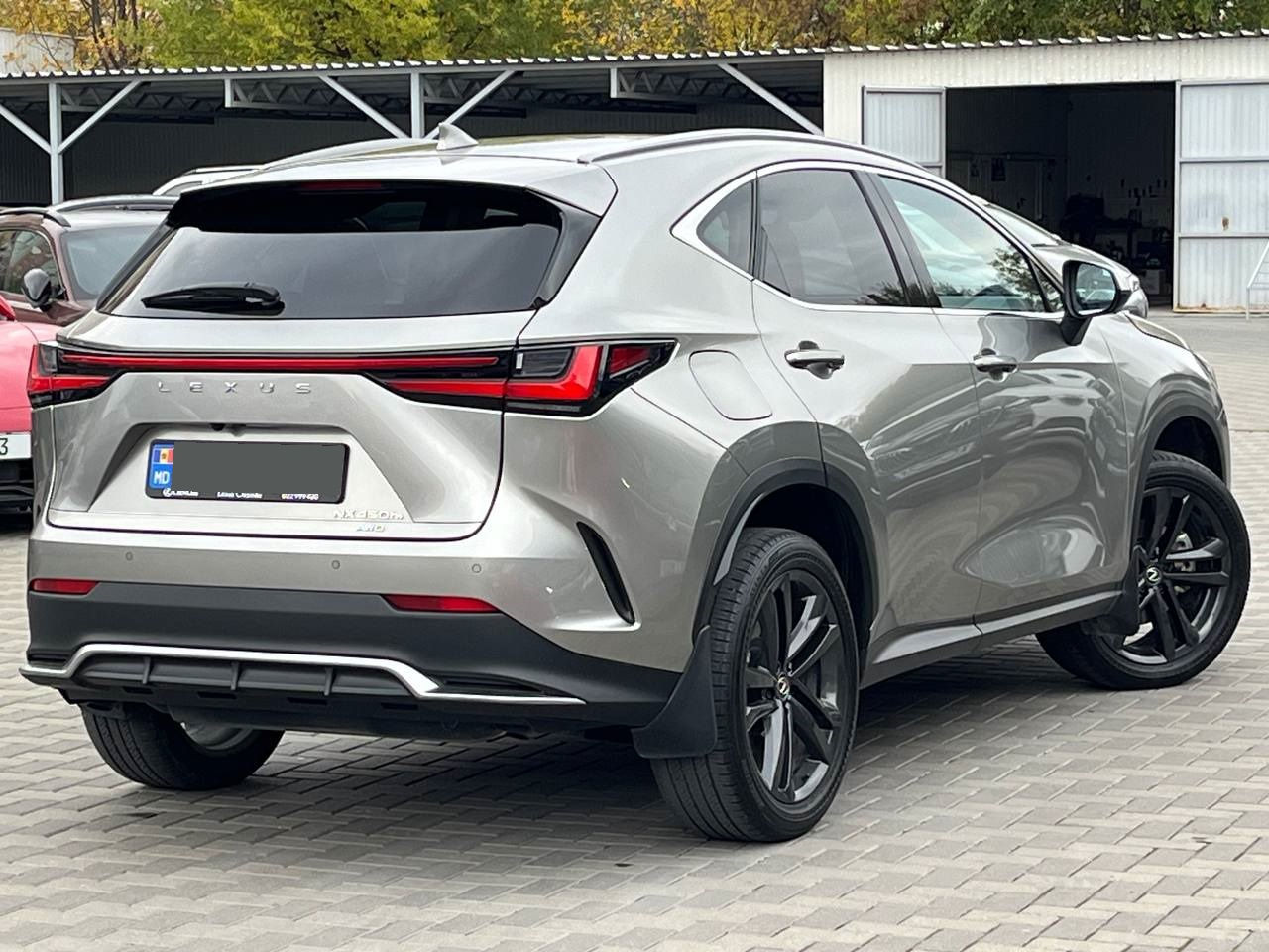 Lexus NX Series an. 2023 cu rulaj 32733 km, Plug-in Hybrid (benzină ...