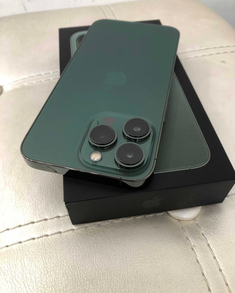 IPhone 13 Pro Alpine Green