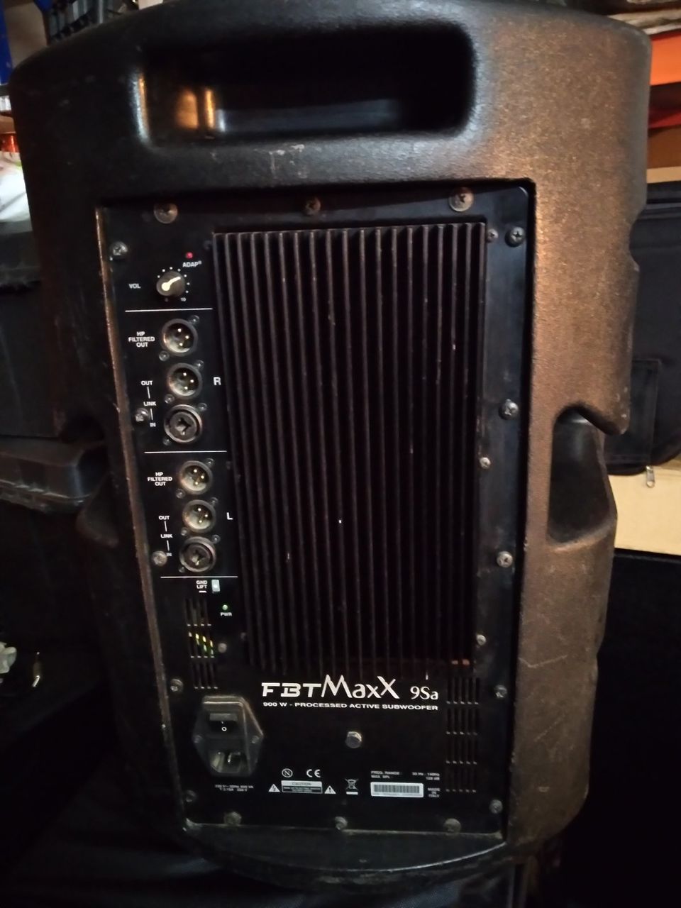 FBT MAXX 9SA сабвуфер