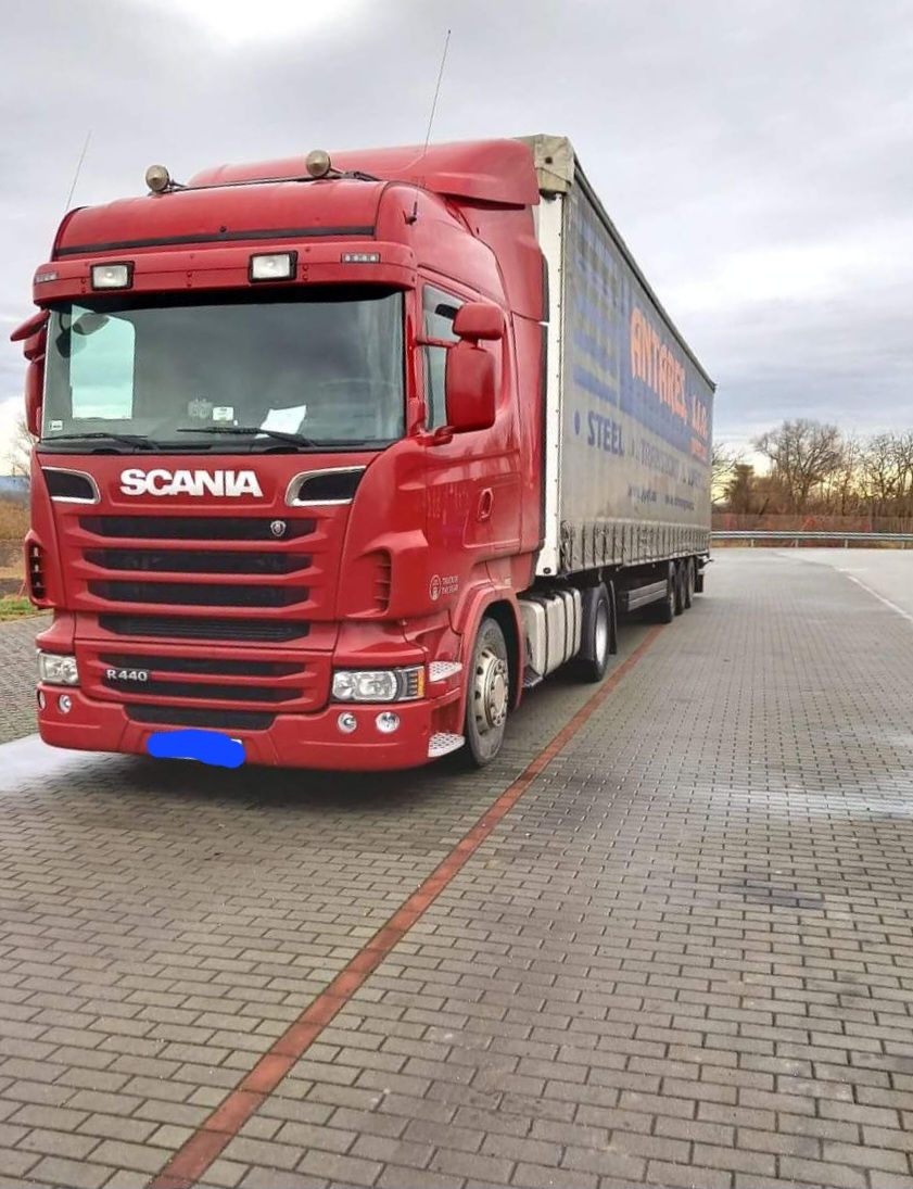 Scania R440