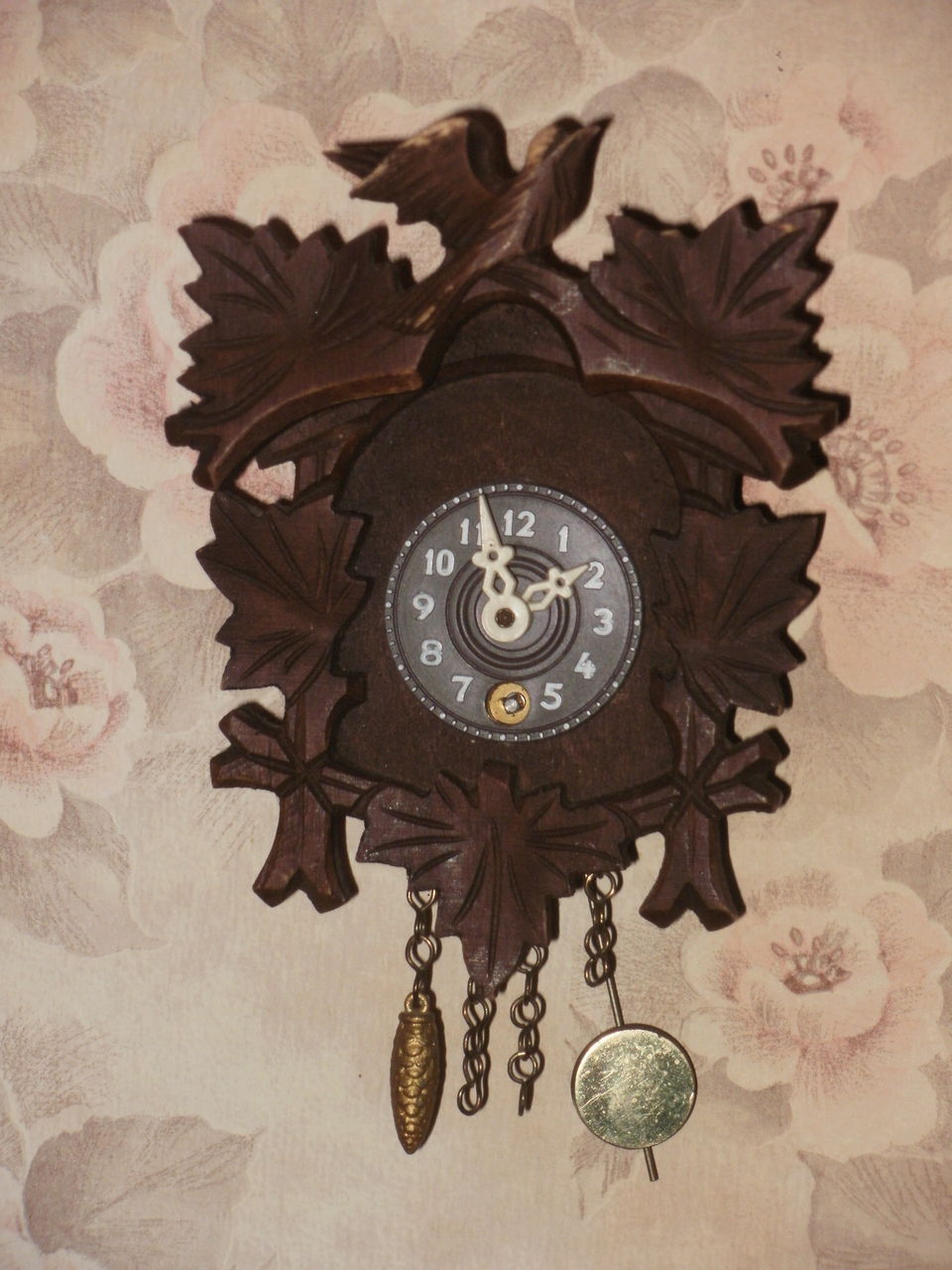 Часы-будильник механические. Барометр.