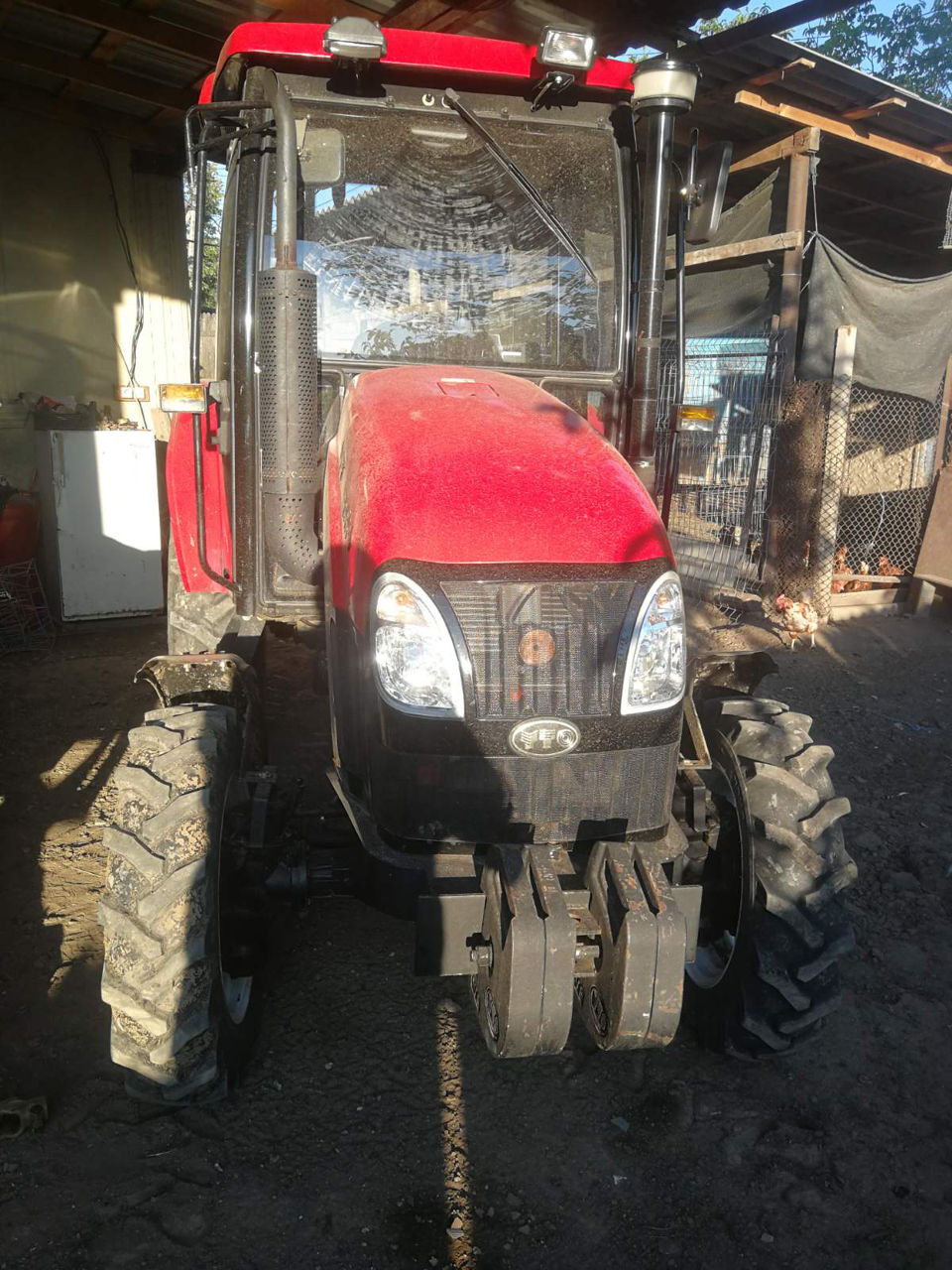 se vinde YTO MF 554 produs 2018 are 360motore lucrate