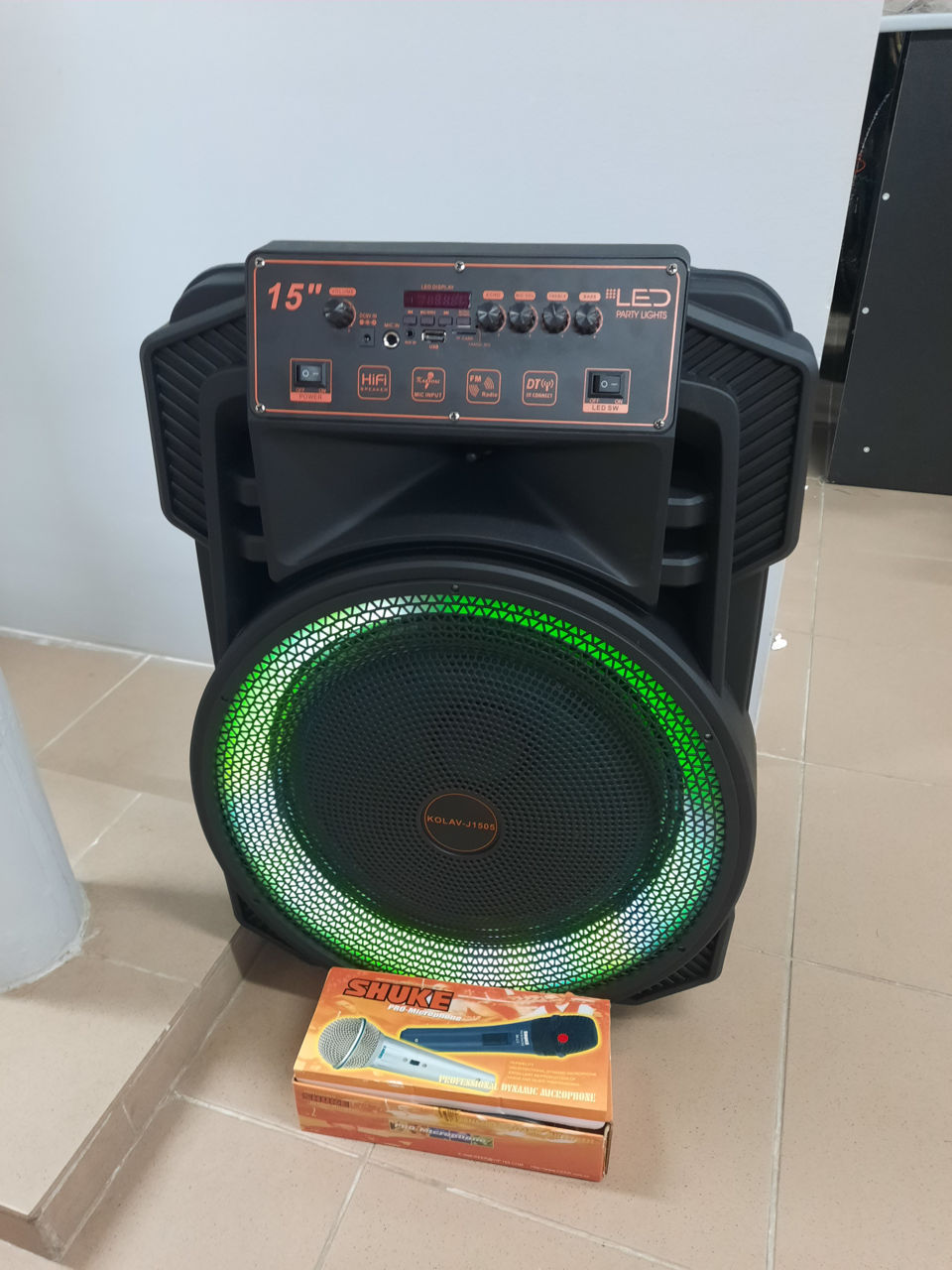 Boxa mare cu acumulator 5 ore microfon la 400 W ,Blueetooth,MP3 ...