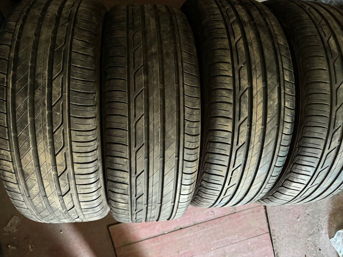 215 60 R16 Michelin
