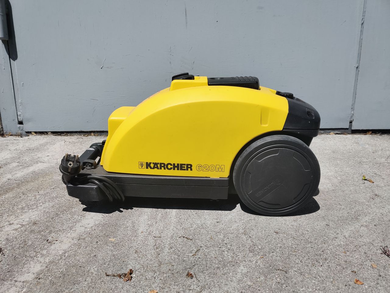 Aparat de spălat cu presiune Karcher 620M, adus din Germania