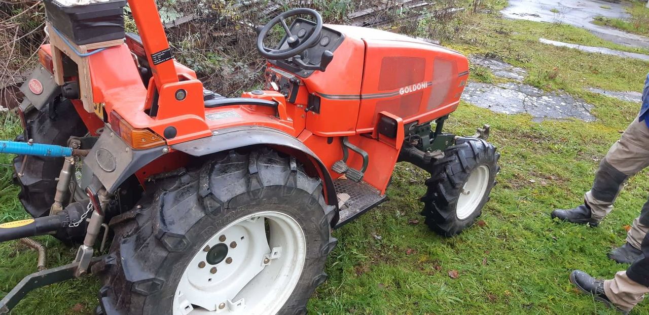 Tractor goldoni