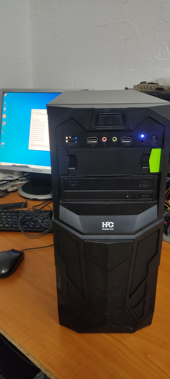 Calculator (i3-6100/8gb/SSD + HDD)