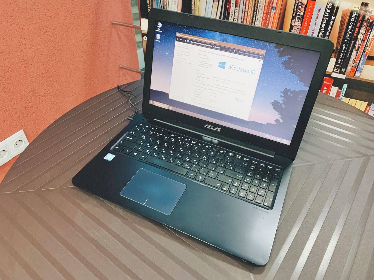 Продам ноутбук Asus E502M
