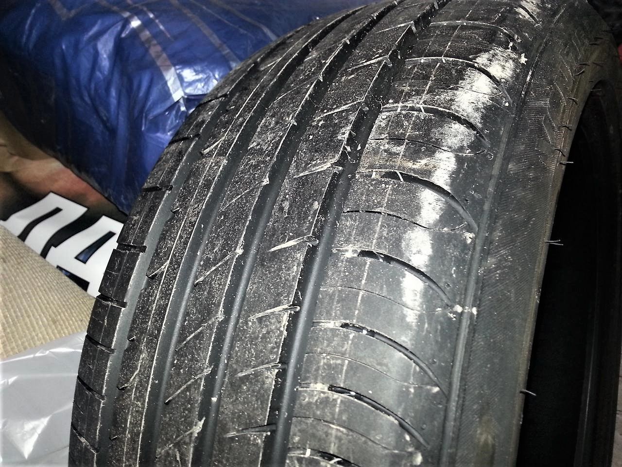 235 / 65 / R17 Hankook