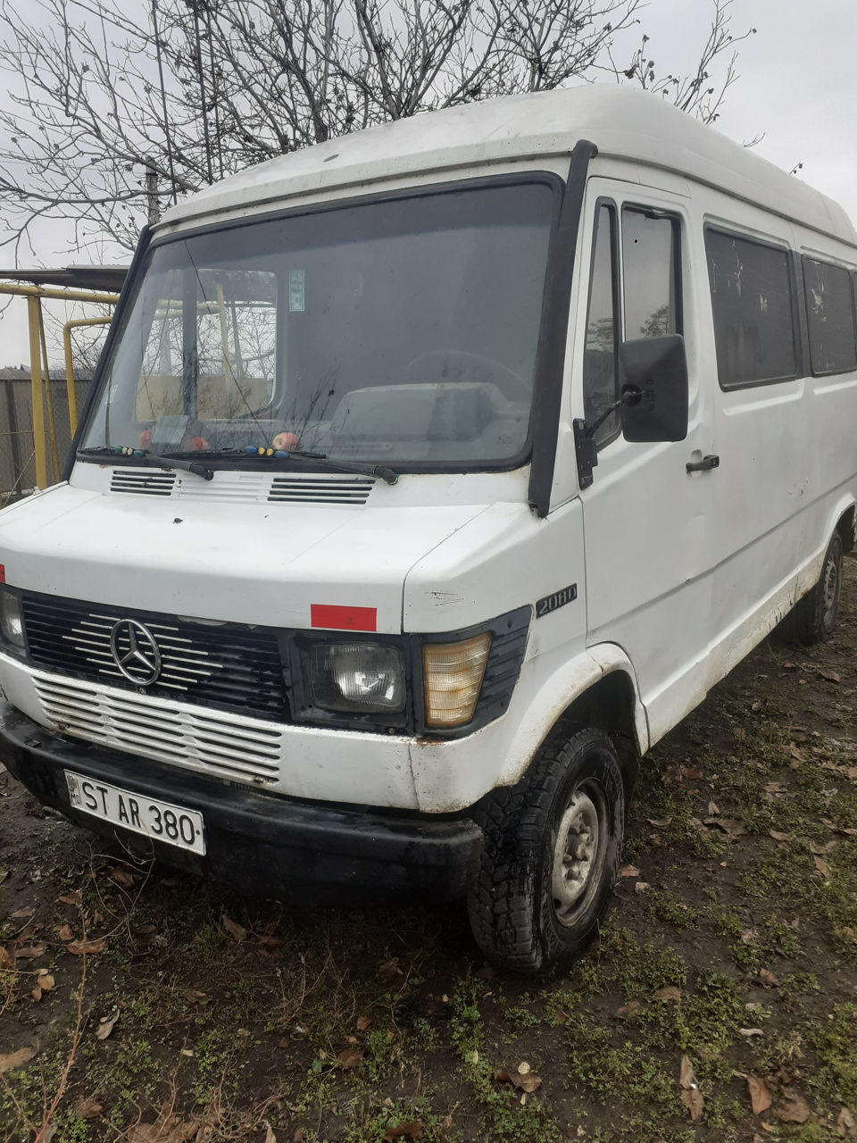 Mercedes 208