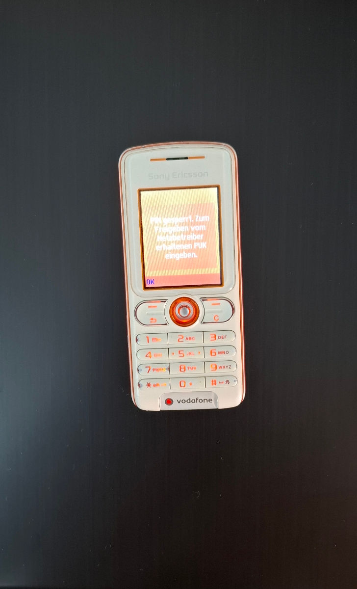 Sony Ericsson W200i