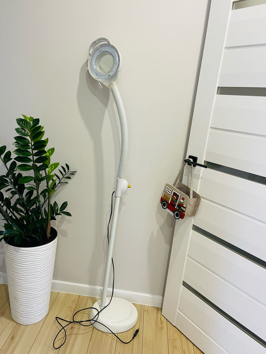 Lampa cosmetologica.