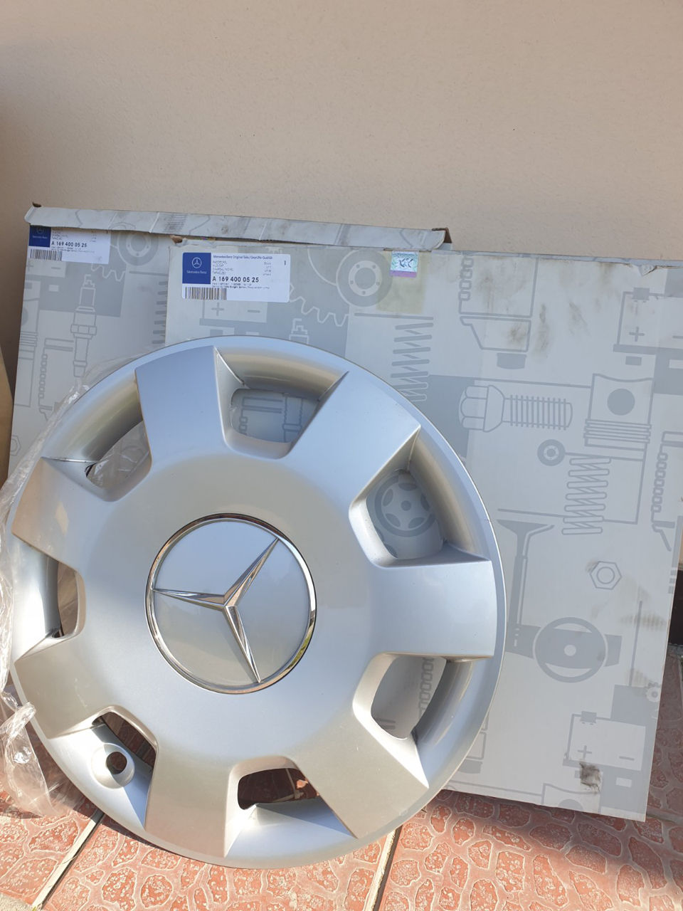 Mercedes R16 7Jx16H2 ET33 + Michelin Alpin A4 205/60 R16