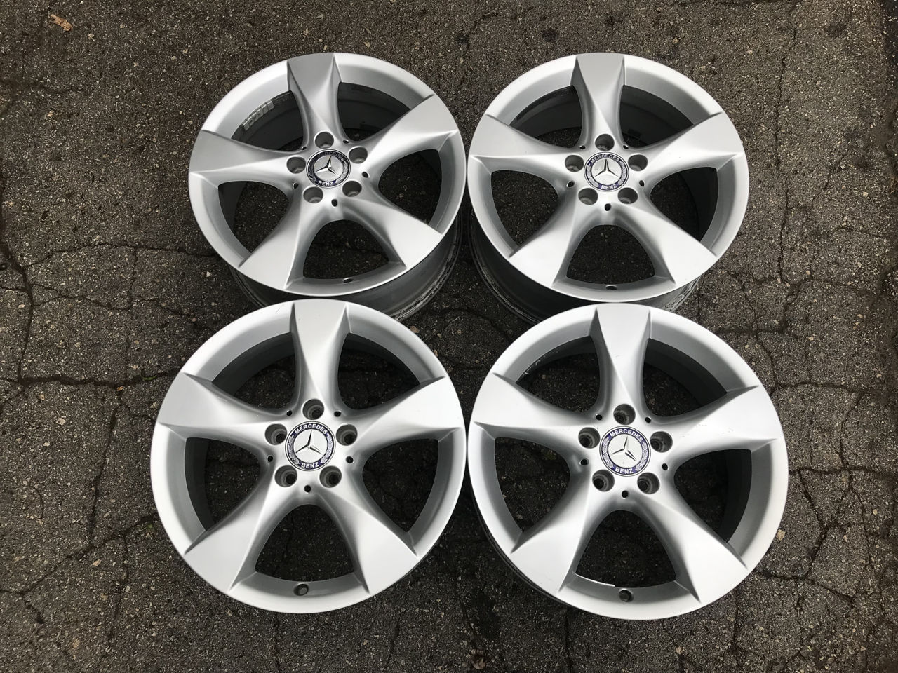 R17 Mercedes (Originale)