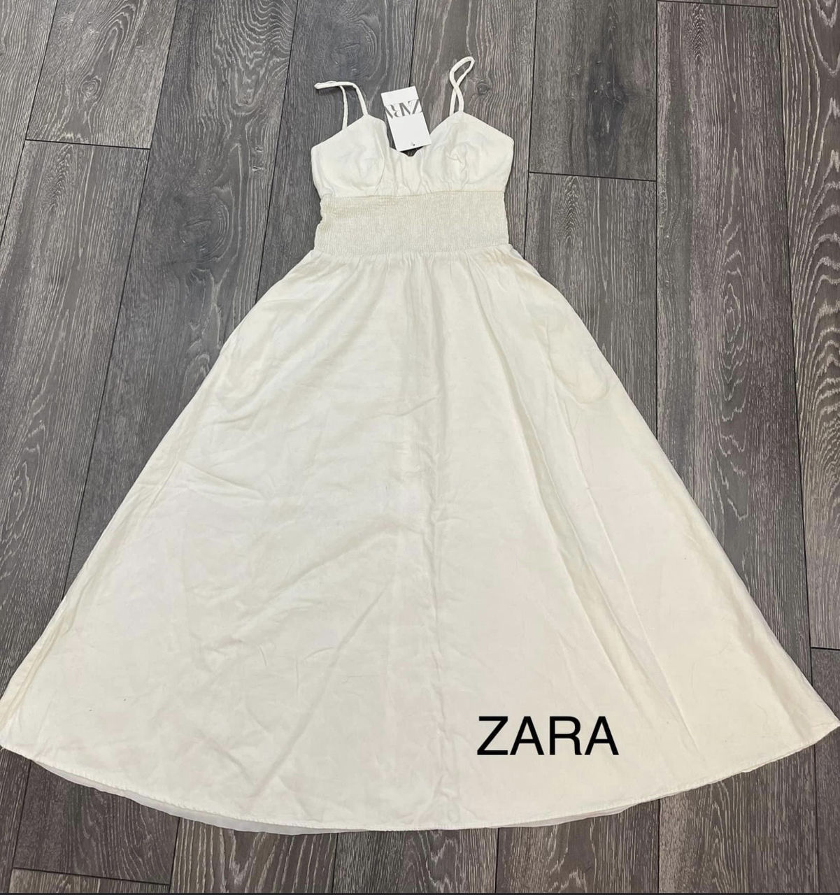Rochie Zara noua XS 450 lei