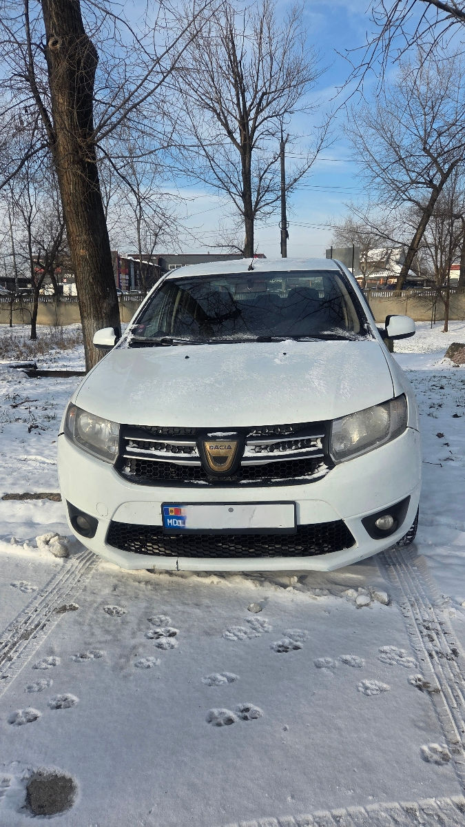 Dacia Logan an. 2014 cu rulaj 303200 km, Diesel, 3900
