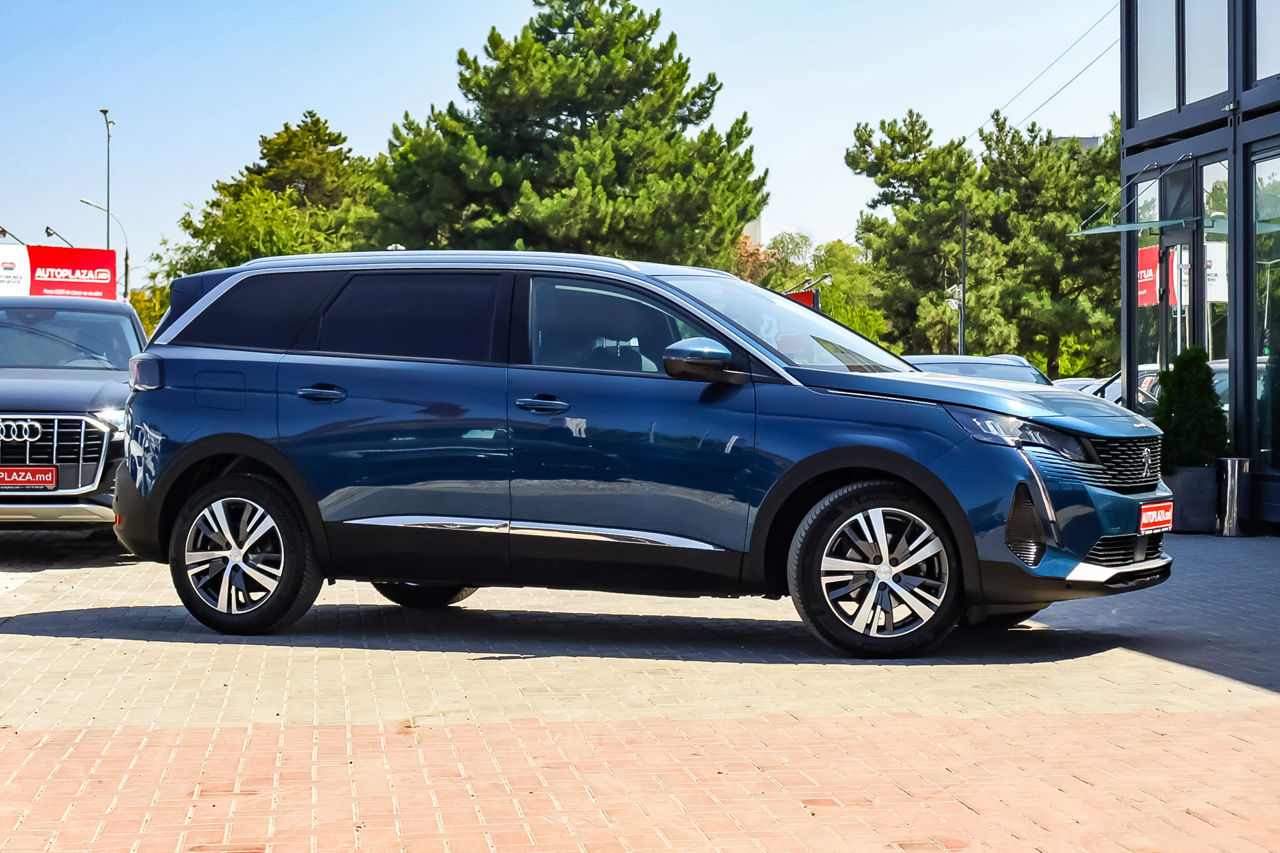 Peugeot 5008 2021 г. с пробегом 172200 км, Дизель, 17350